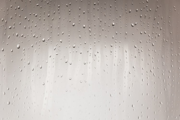 What Causes Condensation on My Ceiling in the Winter?